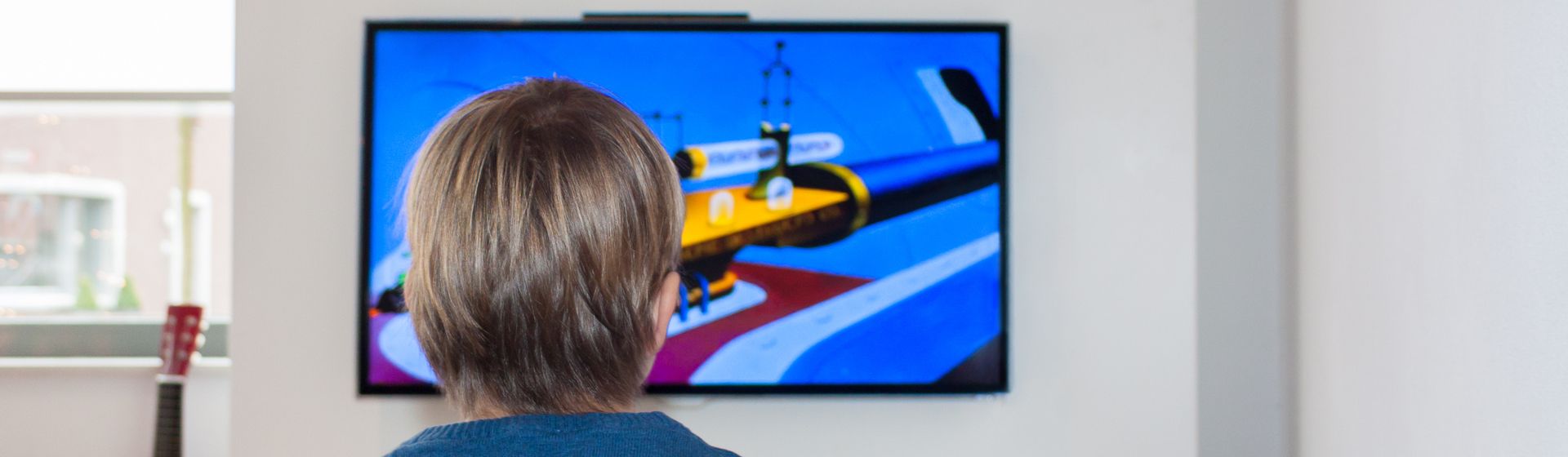 LG LM625BPSB vs Samsung T4300: confira as diferenças entre essas TVs de ...