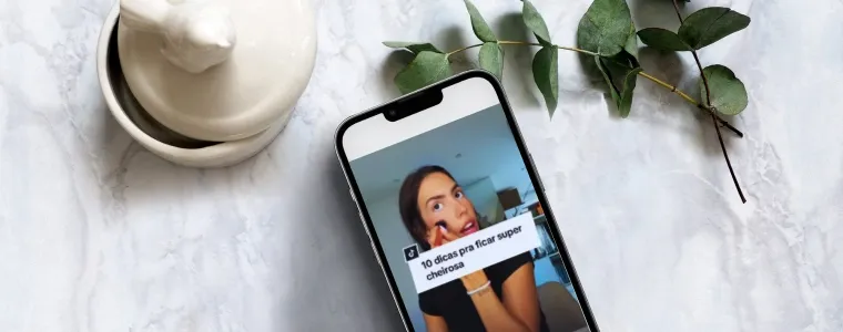 10 passos para ficar cheirosa segundo Gabi Brandt no TikTok